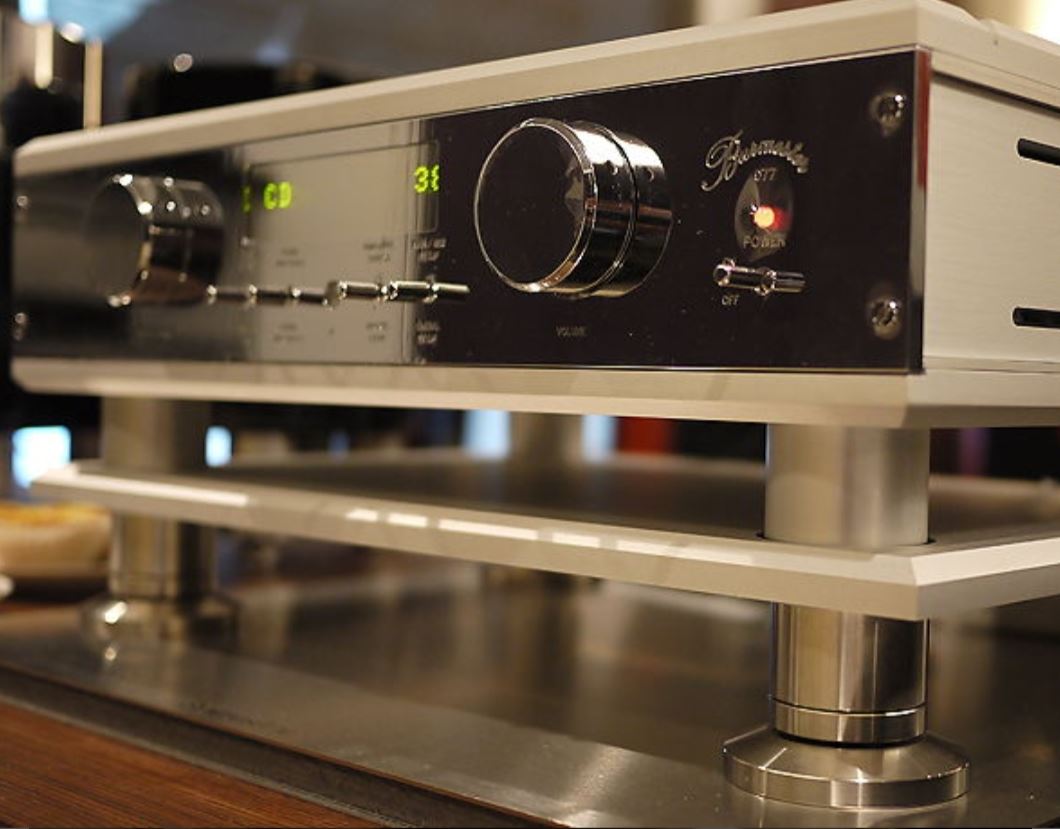 Burmester 077 Preamp Burmester 077 Preamp