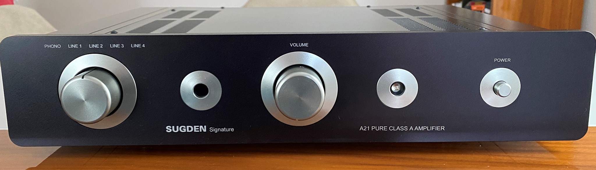 Sugden Audio Products SUGDEN A21 A SUGDEN A21 A integrated amplifier