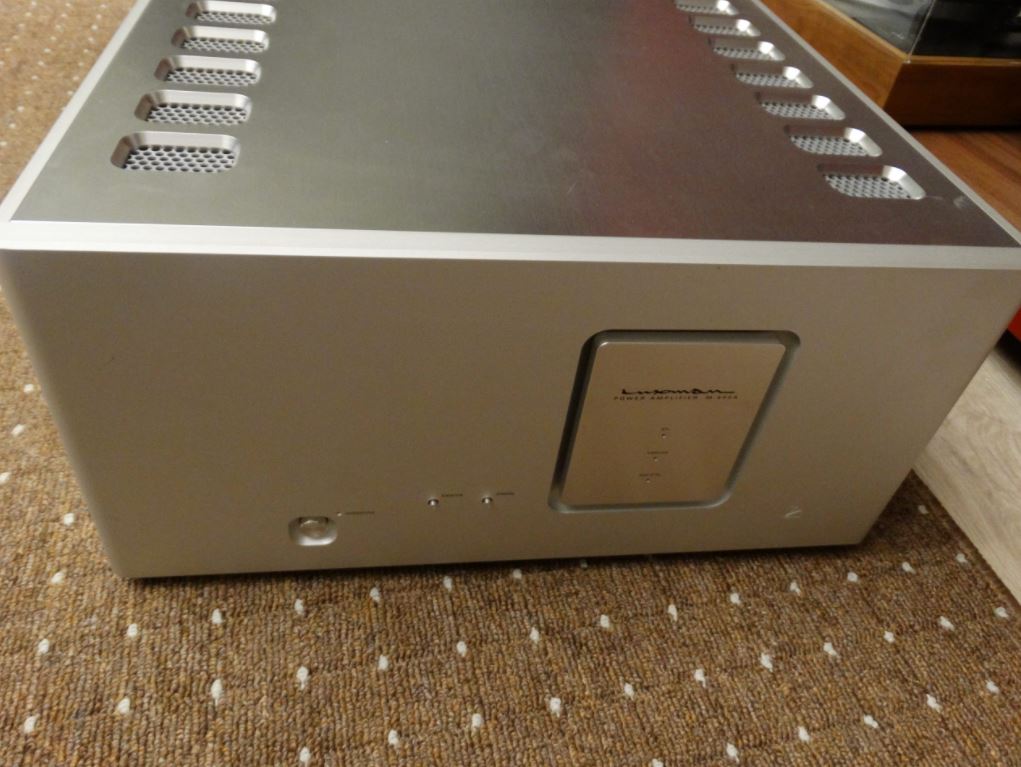 Luxman M800a Stereo Amplifier Luxman M800a Stereo Amplifier