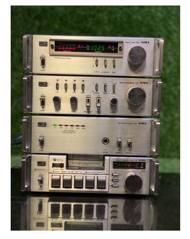 Aiwa Mini Component Series 22 Aiwa Mini Component Series 22