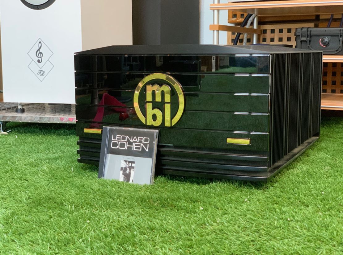 MBL Reference Line 9008 A Mono / Stereo Endstufe MBL Reference Line ...