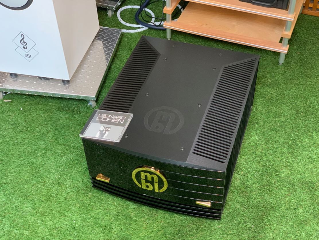 MBL Reference Line 9008 A Mono / Stereo Endstufe MBL Reference Line ...