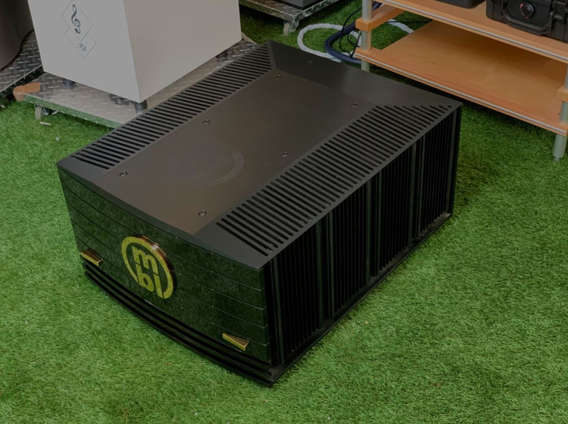 MBL Reference Line 9008 A Mono / Stereo Endstufe MBL Reference Line ...